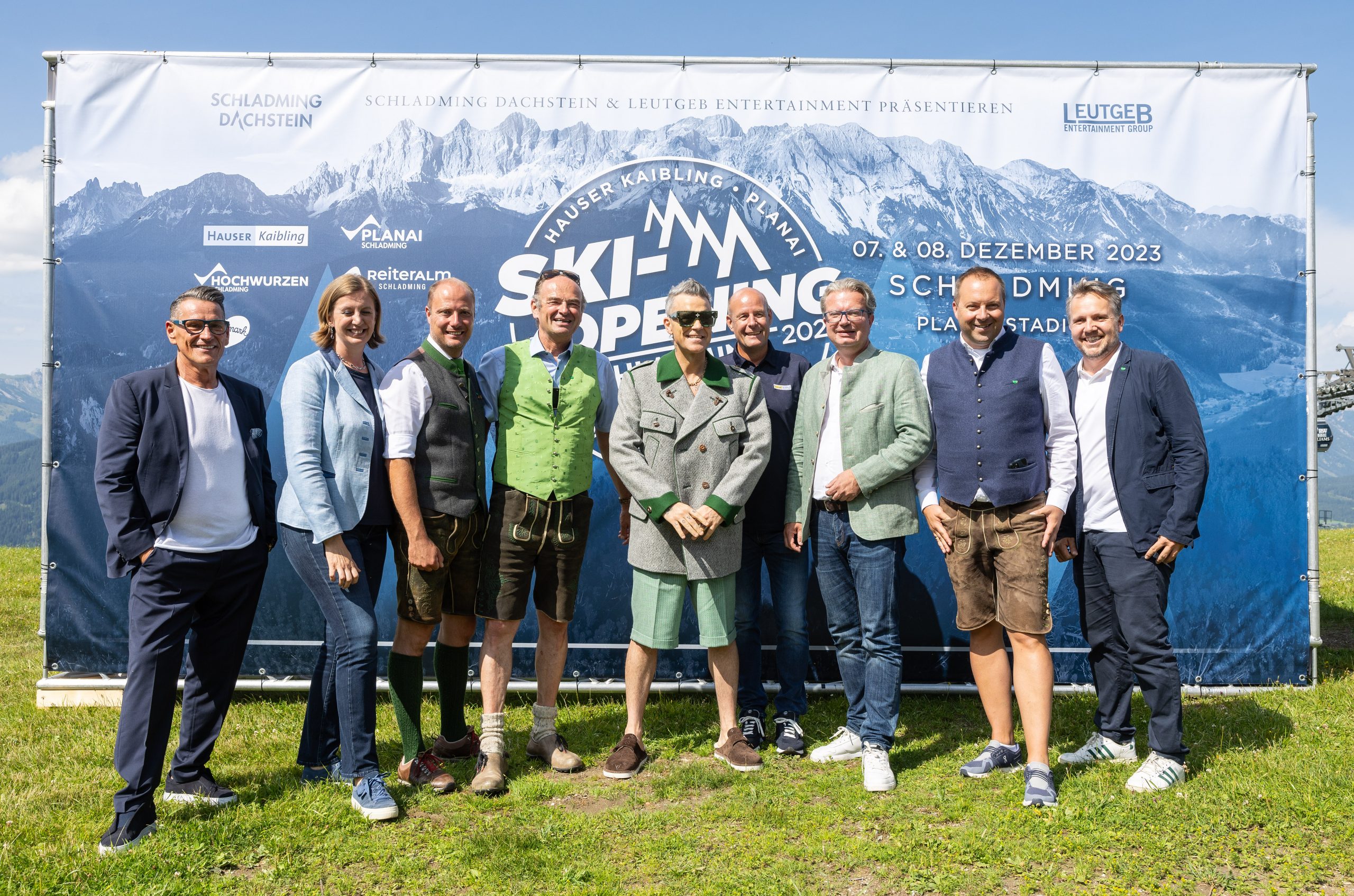 ROBBIE WILLIAMS BEIM SKI OPENING SCHLADMING-DACHSTEIN - Mountain Manager